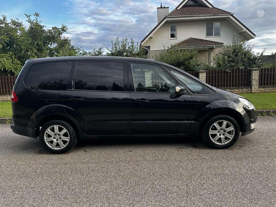 Black Ford Galaxy 2007 in Vilnius, with an engine capacity of 1.75 L and mileage of 320 thousand km for 3500 €, photo 5 on AUTOMOTO.COM.LV