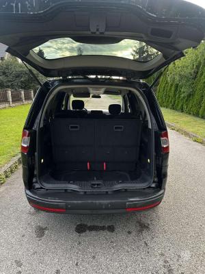 Black Ford Galaxy 2007 in Vilnius, with an engine capacity of 1.75 L and mileage of 320 thousand km for 3500 €, photo 10 on AUTOMOTO.COM.LV