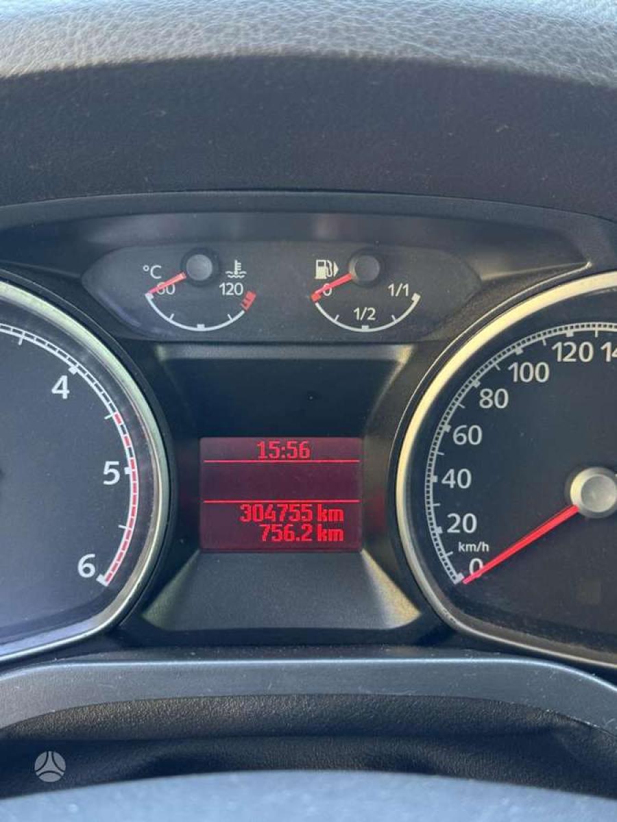 Black Ford Galaxy 2007 in Vilnius, with an engine capacity of 2.00 L and mileage of 305 thousand km for 2000 €, photo 12 on AUTOMOTO.COM.LV