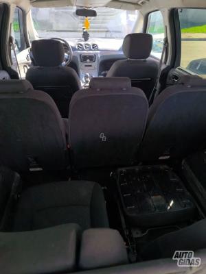 Melns Ford Galaxy 2007 Radviliškis, ar dzinēja tilpumu 2.00 L un nobraukumu 429 tūkst. km par 2500 €, foto 12 vietnē AUTOMOTO.COM.LV