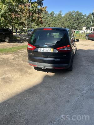 Melns Ford Galaxy 2007 Dobele, ar dzinēja tilpumu 2.00 L un nobraukumu 231 tūkst. km par 3400 €, foto 3 vietnē AUTOMOTO.COM.LV