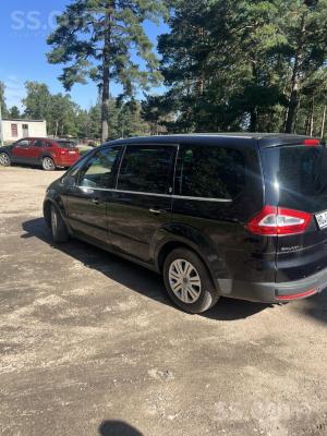 Melns Ford Galaxy 2007 Dobele, ar dzinēja tilpumu 2.00 L un nobraukumu 231 tūkst. km par 3400 €, foto 5 vietnē AUTOMOTO.COM.LV