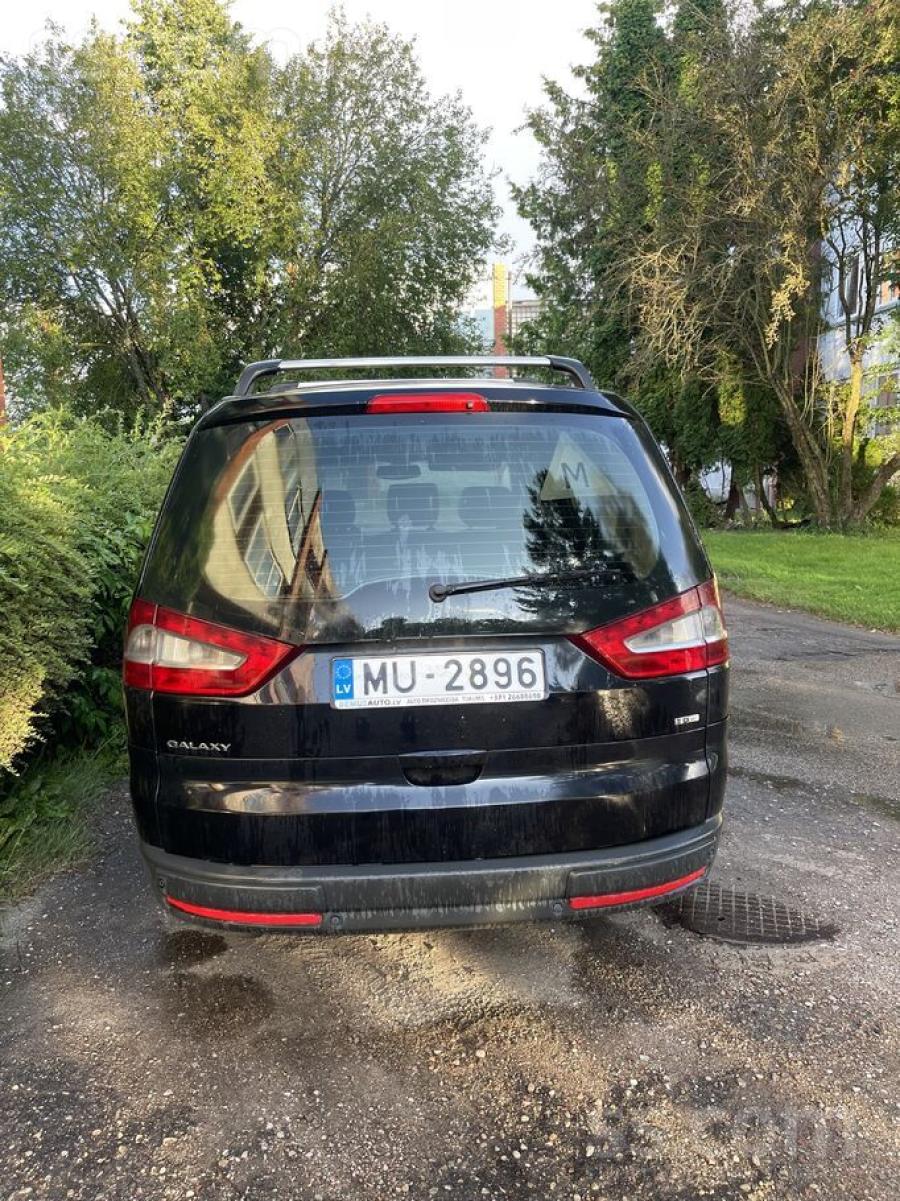Black Ford Galaxy 2007 in Tukums, with an engine capacity of 2.00 L and mileage of 266 thousand km for 4000 €, photo 1 on AUTOMOTO.COM.LV