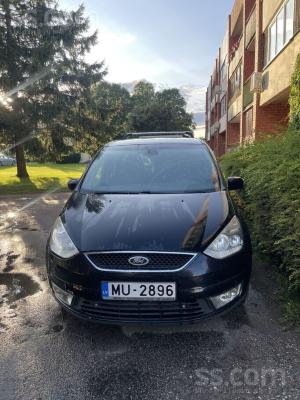 Black Ford Galaxy 2007 in Tukums, with an engine capacity of 2.00 L and mileage of 266 thousand km for 4000 €, photo 4 on AUTOMOTO.COM.LV