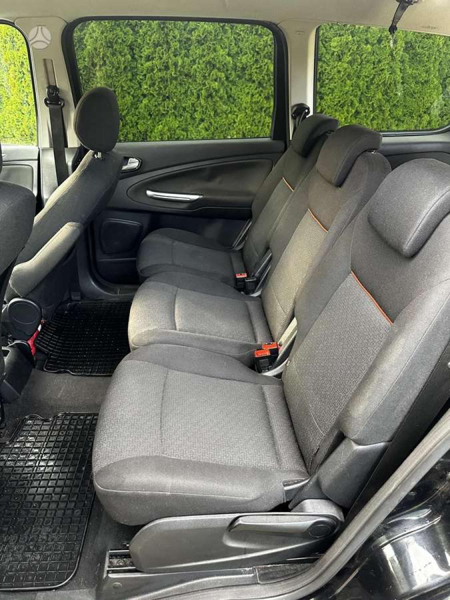 Black Ford Galaxy 2007 in Vilnius, with an engine capacity of 2.00 L and mileage of 320 thousand km for 2950 €, photo 12 on AUTOMOTO.COM.LV