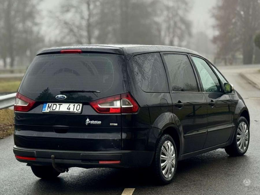 Black Ford Galaxy 2008 in Radviliskis, with an engine capacity of 2.00 L and mileage of 300 thousand km for 2750 €, photo 8 on AUTOMOTO.COM.LV