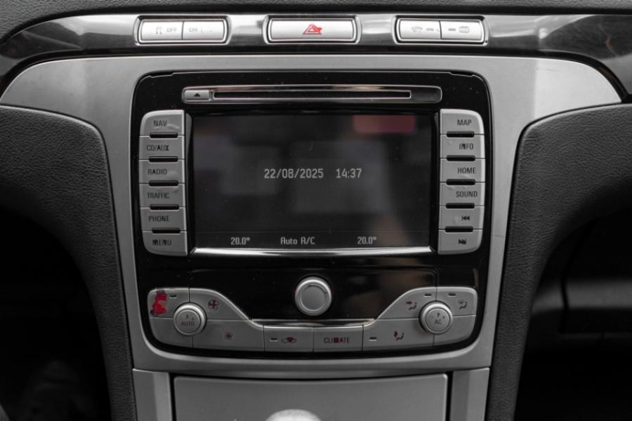 Melns Ford Galaxy 2008 Rīga, ar dzinēja tilpumu 2.00 L un nobraukumu 309 tūkst. km par 3900 €, foto 6 vietnē AUTOMOTO.COM.LV
