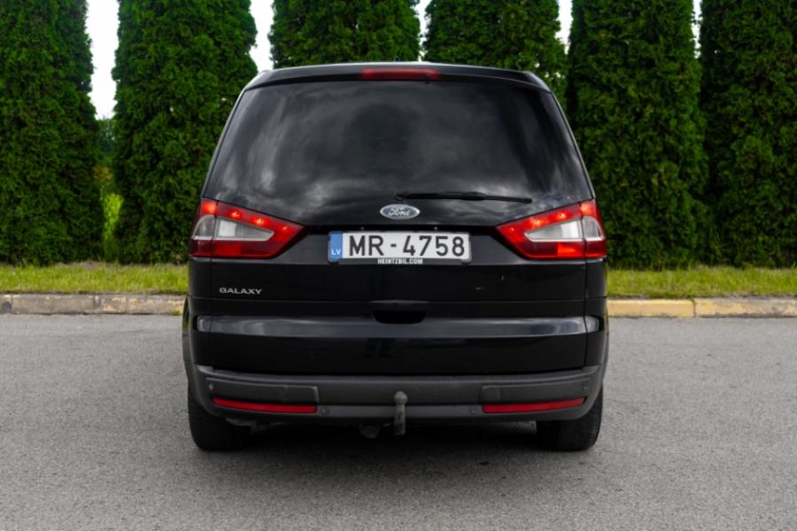 Melns Ford Galaxy 2008 Rīga, ar dzinēja tilpumu 2.00 L un nobraukumu 309 tūkst. km par 3900 €, foto 15 vietnē AUTOMOTO.COM.LV