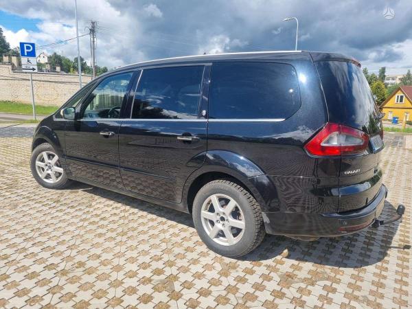 Black Ford Galaxy 2008 in Prienai, with an engine capacity of 2.00 L and mileage of 327 thousand km for 3850 €, photo 8 on AUTOMOTO.COM.LV