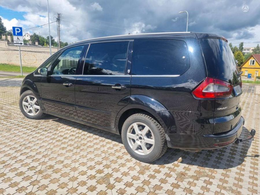 Melns Ford Galaxy 2008 Prienai, ar dzinēja tilpumu 2.00 L un nobraukumu 327 tūkst. km par 3850 €, foto 9 vietnē AUTOMOTO.COM.LV