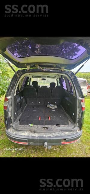 Black Ford Galaxy 2008 in Saldus, with an engine capacity of 1.80 L and mileage of 401 thousand km for 1500 €, photo 8 on AUTOMOTO.COM.LV