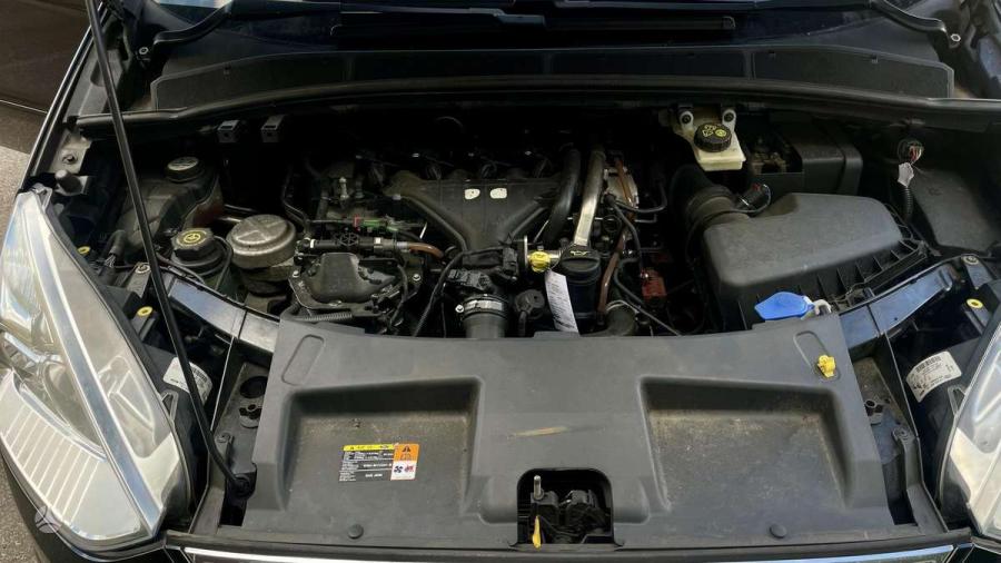 Black Ford Galaxy 2008 in Telschi, with an engine capacity of 2.00 L and mileage of 260 thousand km for 3400 €, photo 14 on AUTOMOTO.COM.LV