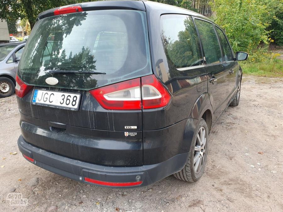 Black Ford Galaxy 2008 in Kaunas, with an engine capacity of 2.00 L and mileage of 310 thousand km for 1450 €, photo 5 on AUTOMOTO.COM.LV