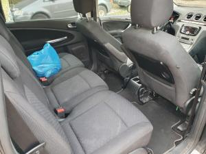 Black Ford Galaxy 2008 in Kaunas, with an engine capacity of 2.00 L and mileage of 310 thousand km for 1450 €, photo 8 on AUTOMOTO.COM.LV