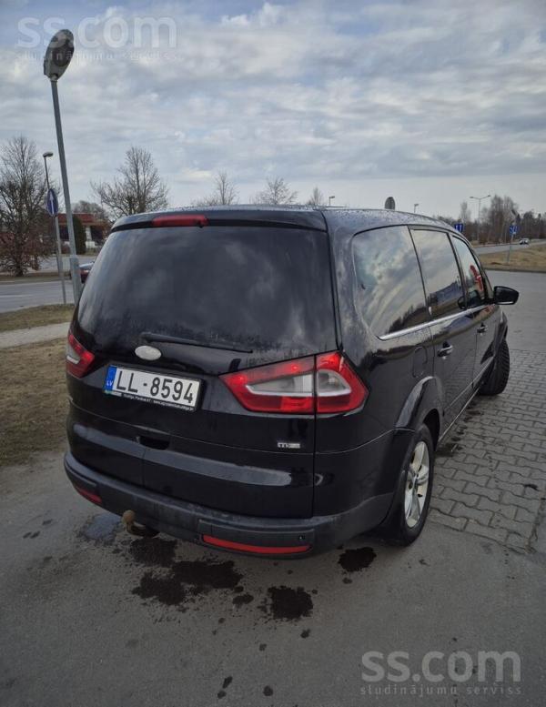 Melns Ford Galaxy 2009 Kuldīga, ar dzinēja tilpumu 2.00 L un nobraukumu 499 tūkst. km par 1900 €, foto 2 vietnē AUTOMOTO.COM.LV