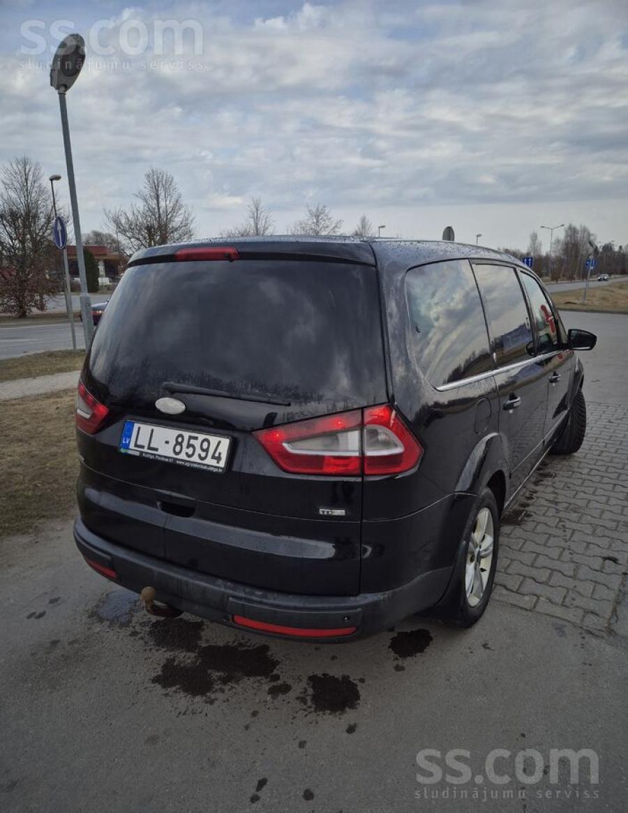 Melns Ford Galaxy 2009 Kuldīga, ar dzinēja tilpumu 2.00 L un nobraukumu 499 tūkst. km par 1900 €, foto 3 vietnē AUTOMOTO.COM.LV