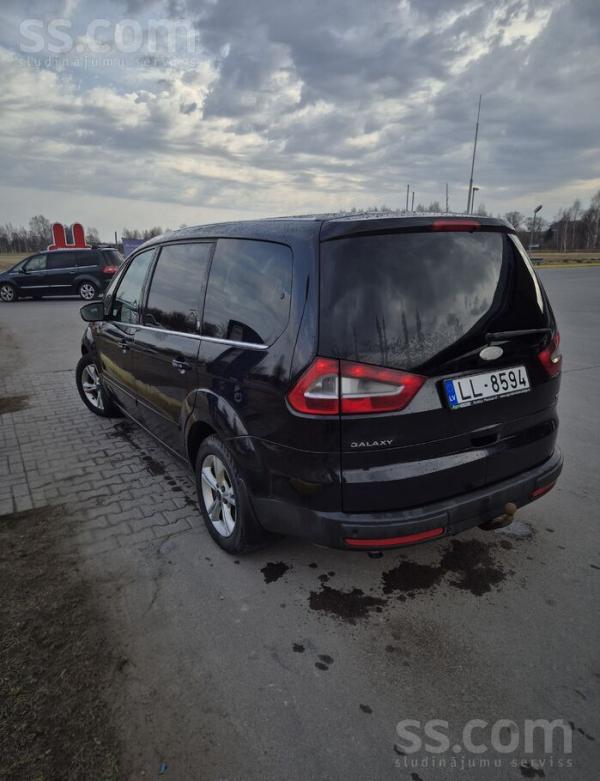Melns Ford Galaxy 2009 Kuldīga, ar dzinēja tilpumu 2.00 L un nobraukumu 499 tūkst. km par 1900 €, foto 3 vietnē AUTOMOTO.COM.LV