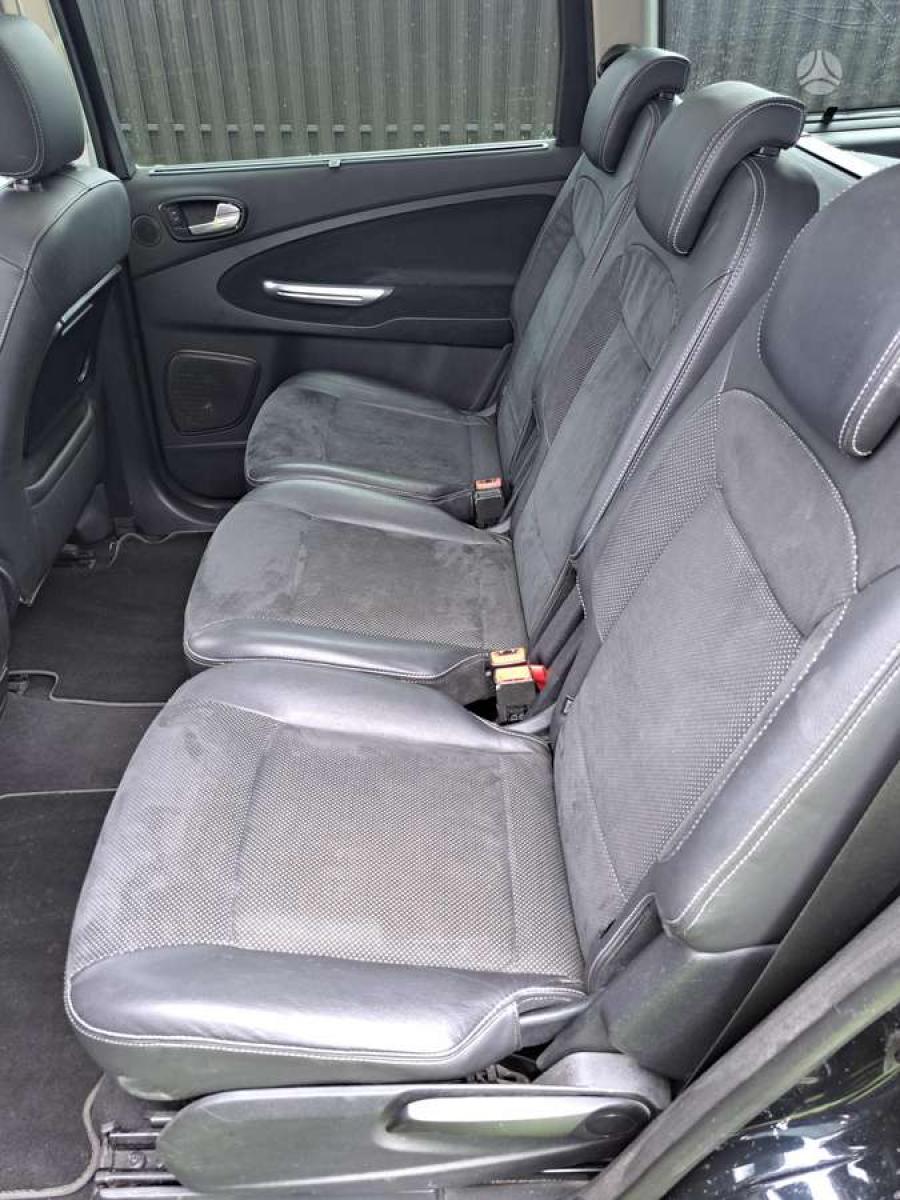 Black Ford Galaxy 2009 in Trakai, with an engine capacity of 2.26 L and mileage of 274 thousand km for 4000 €, photo 9 on AUTOMOTO.COM.LV