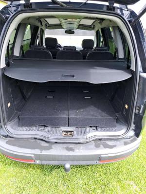 Black Ford Galaxy 2009 in Trakai, with an engine capacity of 2.26 L and mileage of 274 thousand km for 4000 €, photo 12 on AUTOMOTO.COM.LV