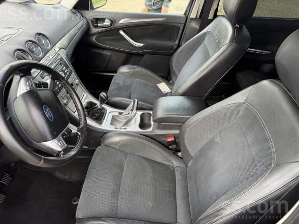 Black Ford Galaxy 2009 in Rezekne, with an engine capacity of 2.20 L and mileage of 0 thousand km for 4450 €, photo 11 on AUTOMOTO.COM.LV