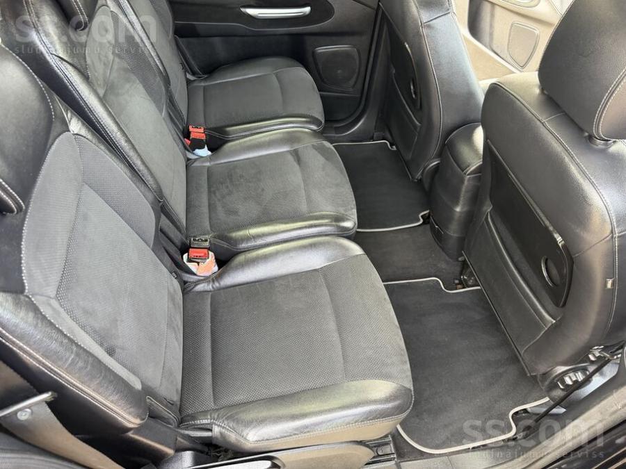 Black Ford Galaxy 2009 in Rezekne, with an engine capacity of 2.20 L and mileage of 0 thousand km for 4450 €, photo 13 on AUTOMOTO.COM.LV