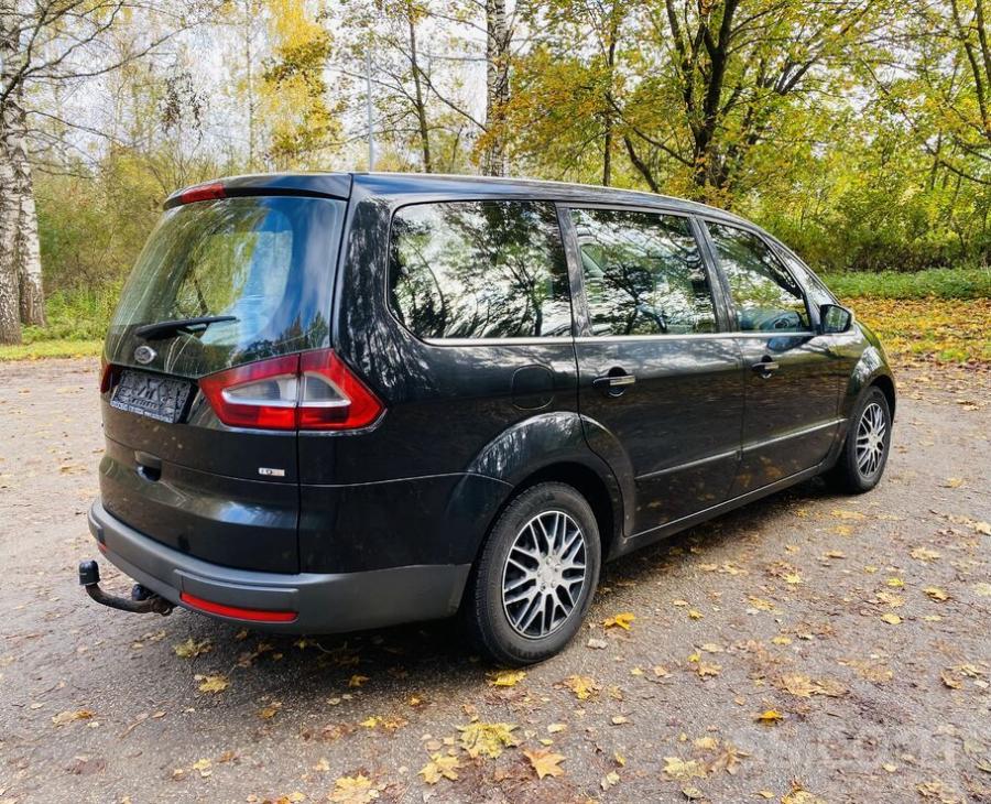 Melns Ford Galaxy 2009 Rīga, ar dzinēja tilpumu 2.00 L un nobraukumu 0 tūkst. km par 1590 €, foto 4 vietnē AUTOMOTO.COM.LV