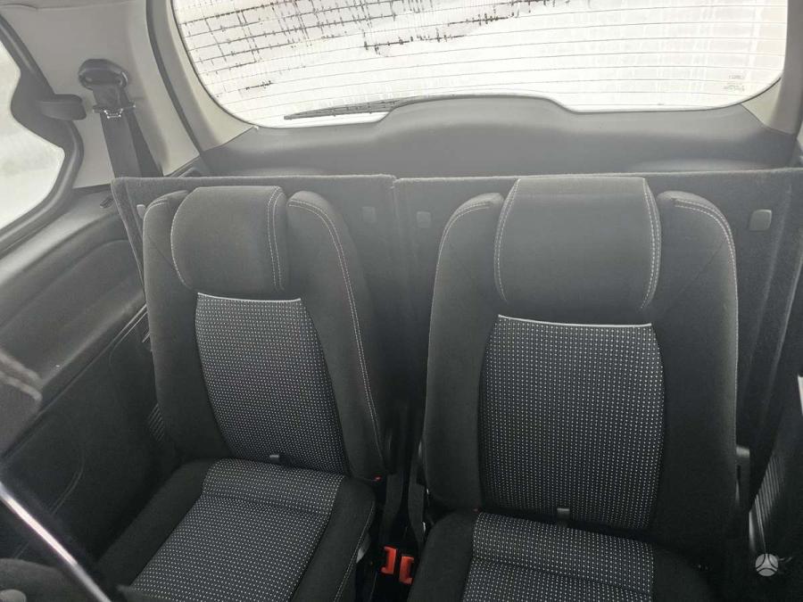 Melns Ford Galaxy 2010 Kauņa, ar dzinēja tilpumu 2.00 L un nobraukumu 245 tūkst. km par 4650 €, foto 14 vietnē AUTOMOTO.COM.LV