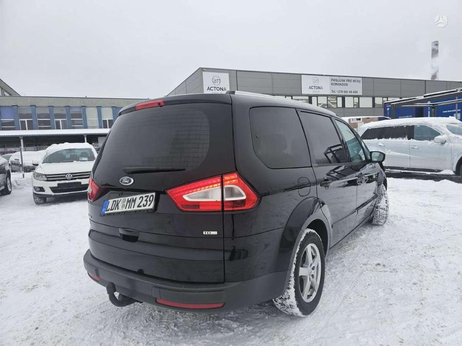 Melns Ford Galaxy 2010 Kauņa, ar dzinēja tilpumu 2.00 L un nobraukumu 245 tūkst. km par 4650 €, foto 20 vietnē AUTOMOTO.COM.LV