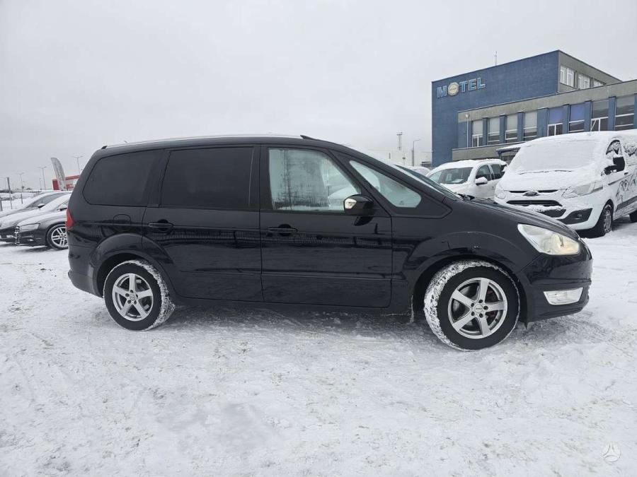 Melns Ford Galaxy 2010 Kauņa, ar dzinēja tilpumu 2.00 L un nobraukumu 245 tūkst. km par 4650 €, foto 24 vietnē AUTOMOTO.COM.LV
