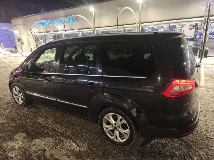 Black Ford Galaxy 2010 in Kaunas, with an engine capacity of 2.00 L and mileage of 310 thousand km for 2149 €, photo 6 on AUTOMOTO.COM.LV