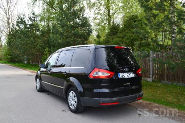 Melns Ford Galaxy 2010 Rīga, ar dzinēja tilpumu 2.00 L un nobraukumu 270 tūkst. km par 3650 €, foto 2 vietnē AUTOMOTO.COM.LV