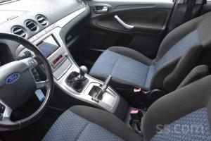 Black Ford Galaxy 2010 in Riga, with an engine capacity of 2.00 L and mileage of 305 thousand km for 4990 €, photo 8 on AUTOMOTO.COM.LV