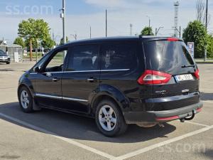 Melns Ford Galaxy 2010 Rīga, ar dzinēja tilpumu 2.00 L un nobraukumu 410 tūkst. km par 4000 €, foto 4 vietnē AUTOMOTO.COM.LV
