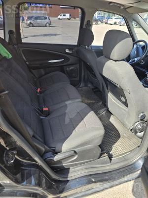 Melns Ford Galaxy 2010 Rīga, ar dzinēja tilpumu 2.00 L un nobraukumu 410 tūkst. km par 4000 €, foto 8 vietnē AUTOMOTO.COM.LV