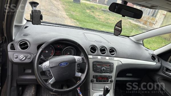 Melns Ford Galaxy 2010 Daugavpils, ar dzinēja tilpumu 2.00 L un nobraukumu 331 tūkst. km par 2300 €, foto 5 vietnē AUTOMOTO.COM.LV