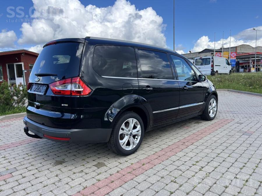 Melns Ford Galaxy 2010 Cēsis, ar dzinēja tilpumu 2.00 L un nobraukumu 237 tūkst. km par 6950 €, foto 4 vietnē AUTOMOTO.COM.LV
