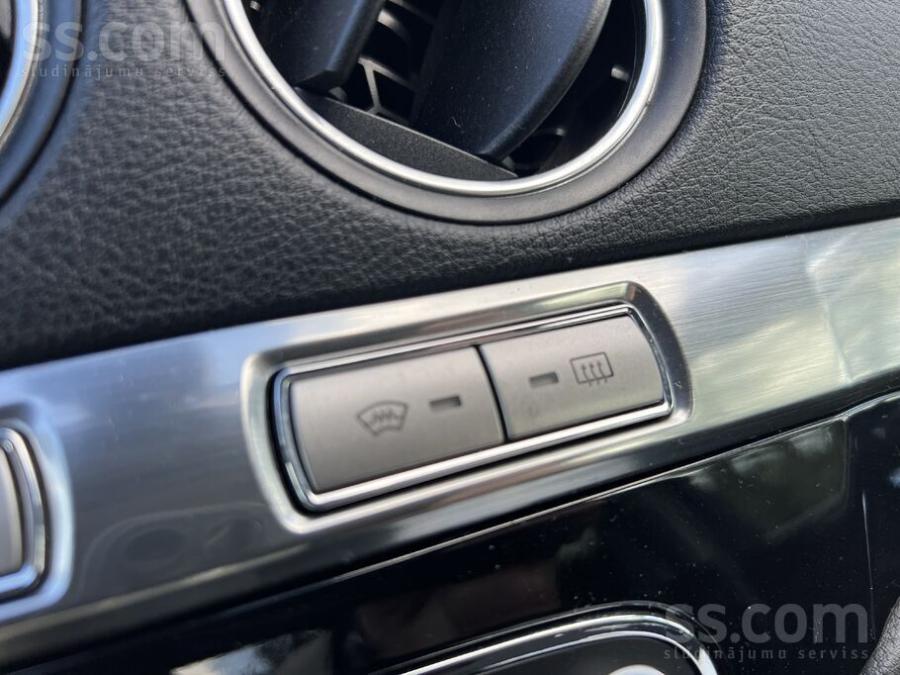 Melns Ford Galaxy 2010 Cēsis, ar dzinēja tilpumu 2.00 L un nobraukumu 237 tūkst. km par 6950 €, foto 23 vietnē AUTOMOTO.COM.LV
