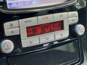Black Ford Galaxy 2010 in Cesis, with an engine capacity of 2.00 L and mileage of 237 thousand km for 6950 €, photo 19 on AUTOMOTO.COM.LV