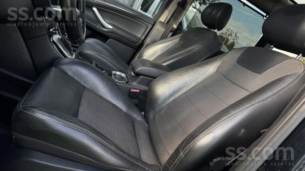 Melns Ford Galaxy 2010 Rīga, ar dzinēja tilpumu 2.00 L un nobraukumu 0 tūkst. km par 3250 €, foto 8 vietnē AUTOMOTO.COM.LV