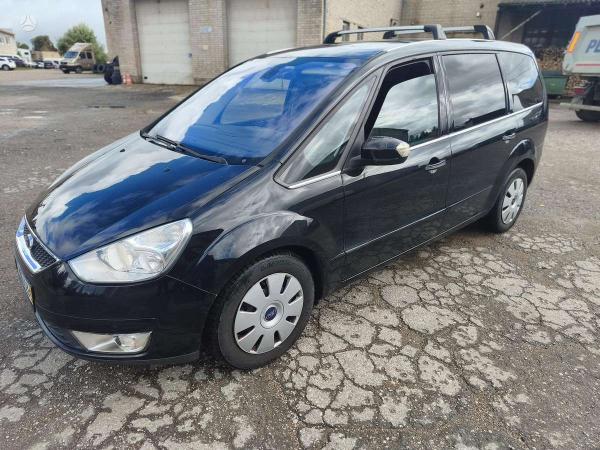 Ford Galaxy 2010 Utena vietnē Melns Ford Galaxy 2010 Utena, ar dzinēja tilpumu 2.00 L un nobraukumu 294 tūkst. km par 3350 €, foto 3 vietnē AUTOMOTO.COM.LV