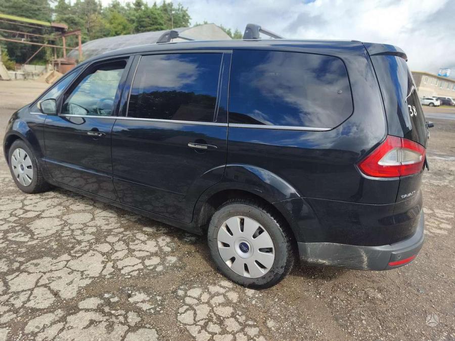 Melns Ford Galaxy 2010 Utena, ar dzinēja tilpumu 2.00 L un nobraukumu 294 tūkst. km par 3350 €, foto 8 vietnē AUTOMOTO.COM.LV