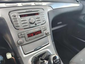 Melns Ford Galaxy 2010 Utena, ar dzinēja tilpumu 2.00 L un nobraukumu 294 tūkst. km par 3350 €, foto 13 vietnē AUTOMOTO.COM.LV