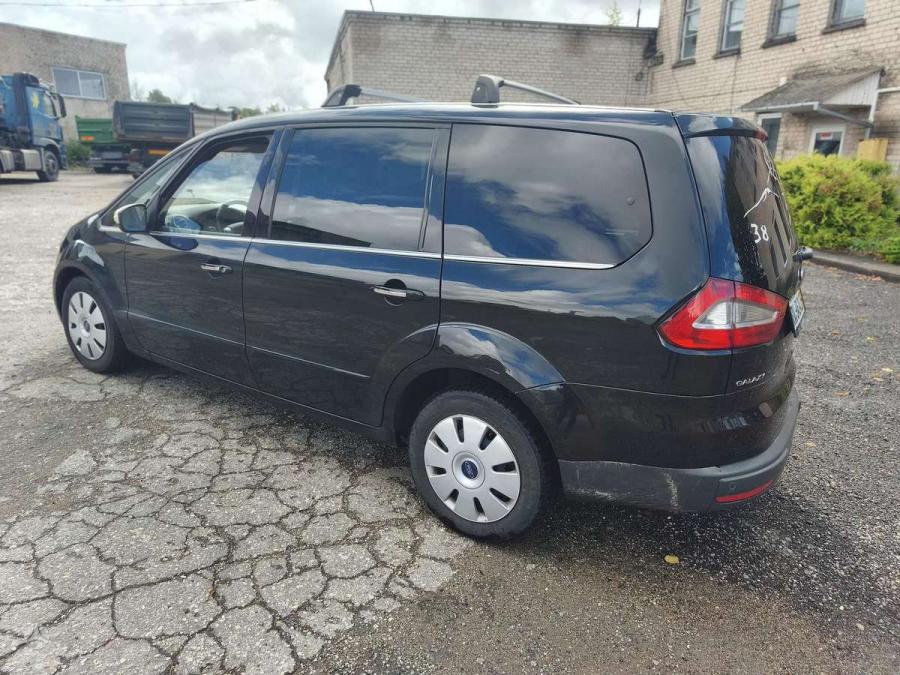Melns Ford Galaxy 2010 Utena, ar dzinēja tilpumu 2.00 L un nobraukumu 294 tūkst. km par 3350 €, foto 16 vietnē AUTOMOTO.COM.LV