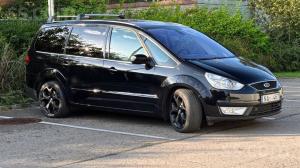 Black Ford Galaxy 2010 in Riga, with an engine capacity of 2.20 L and mileage of 357 thousand km for 4950 €, photo 3 on AUTOMOTO.COM.LV