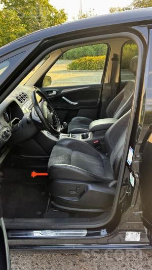 Black Ford Galaxy 2010 in Riga, with an engine capacity of 2.20 L and mileage of 357 thousand km for 4950 €, photo 6 on AUTOMOTO.COM.LV