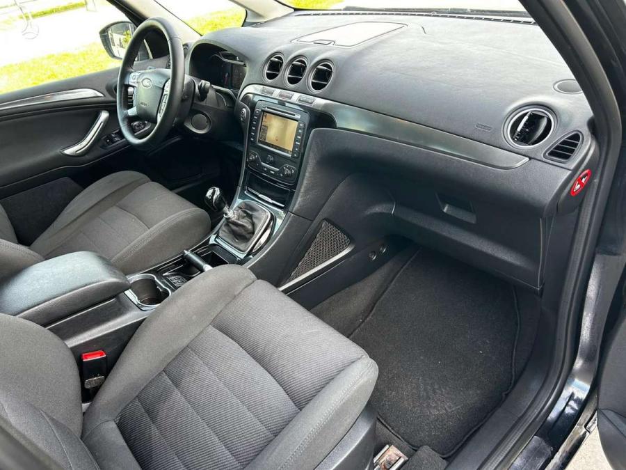 Melns Ford Galaxy 2010 Šauļi, ar dzinēja tilpumu 2.20 L un nobraukumu 257 tūkst. km par 4450 €, foto 14 vietnē AUTOMOTO.COM.LV