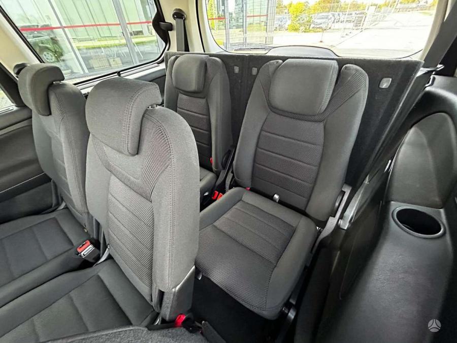 Melns Ford Galaxy 2010 Šauļi, ar dzinēja tilpumu 2.20 L un nobraukumu 257 tūkst. km par 4450 €, foto 22 vietnē AUTOMOTO.COM.LV
