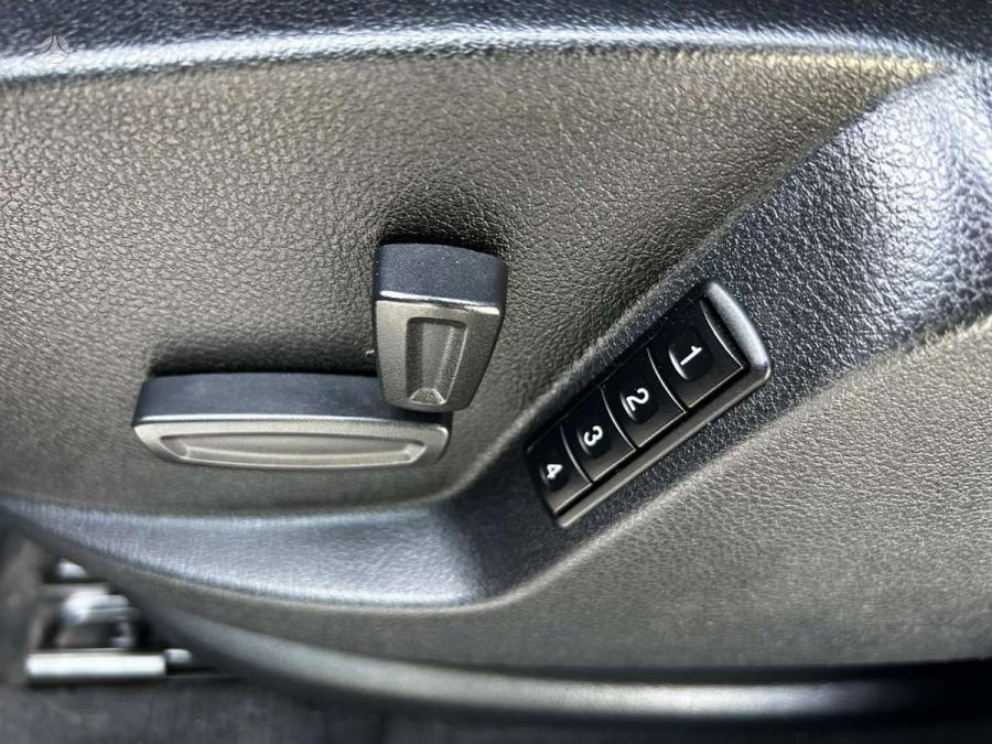 Melns Ford Galaxy 2010 Šauļi, ar dzinēja tilpumu 2.20 L un nobraukumu 257 tūkst. km par 4450 €, foto 23 vietnē AUTOMOTO.COM.LV