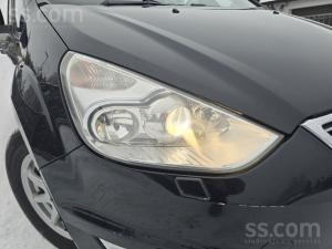 Black Ford Galaxy 2011 in Riga, with an engine capacity of 2.00 L and mileage of 0 thousand km for 3990 €, photo 5 on AUTOMOTO.COM.LV