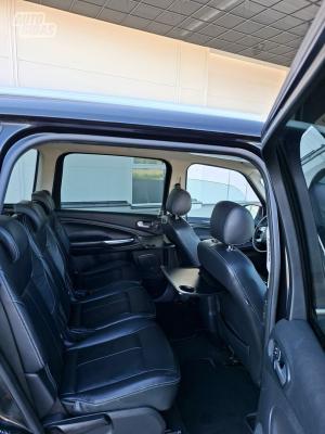 Black Ford Galaxy 2011 in Vilnius, with an engine capacity of 2.00 L and mileage of 307 thousand km for 6350 €, photo 17 on AUTOMOTO.COM.LV